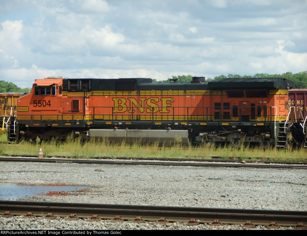 BNSF 5504
